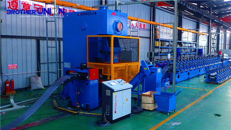 Shelving & Racking Upright Roll Forming Machine - Buy storage racking ...